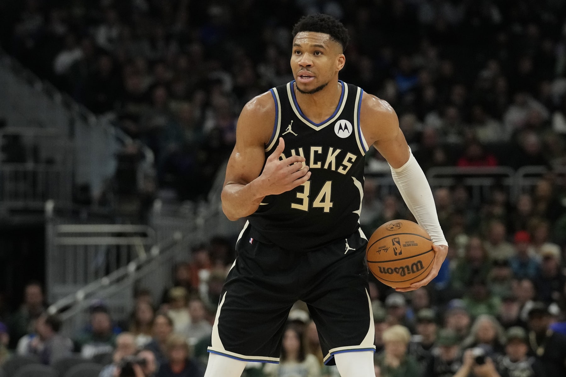 Giannis Out for Bucks vs. Pacers NBA Playoffs Game 3 amid Calf Injury ...