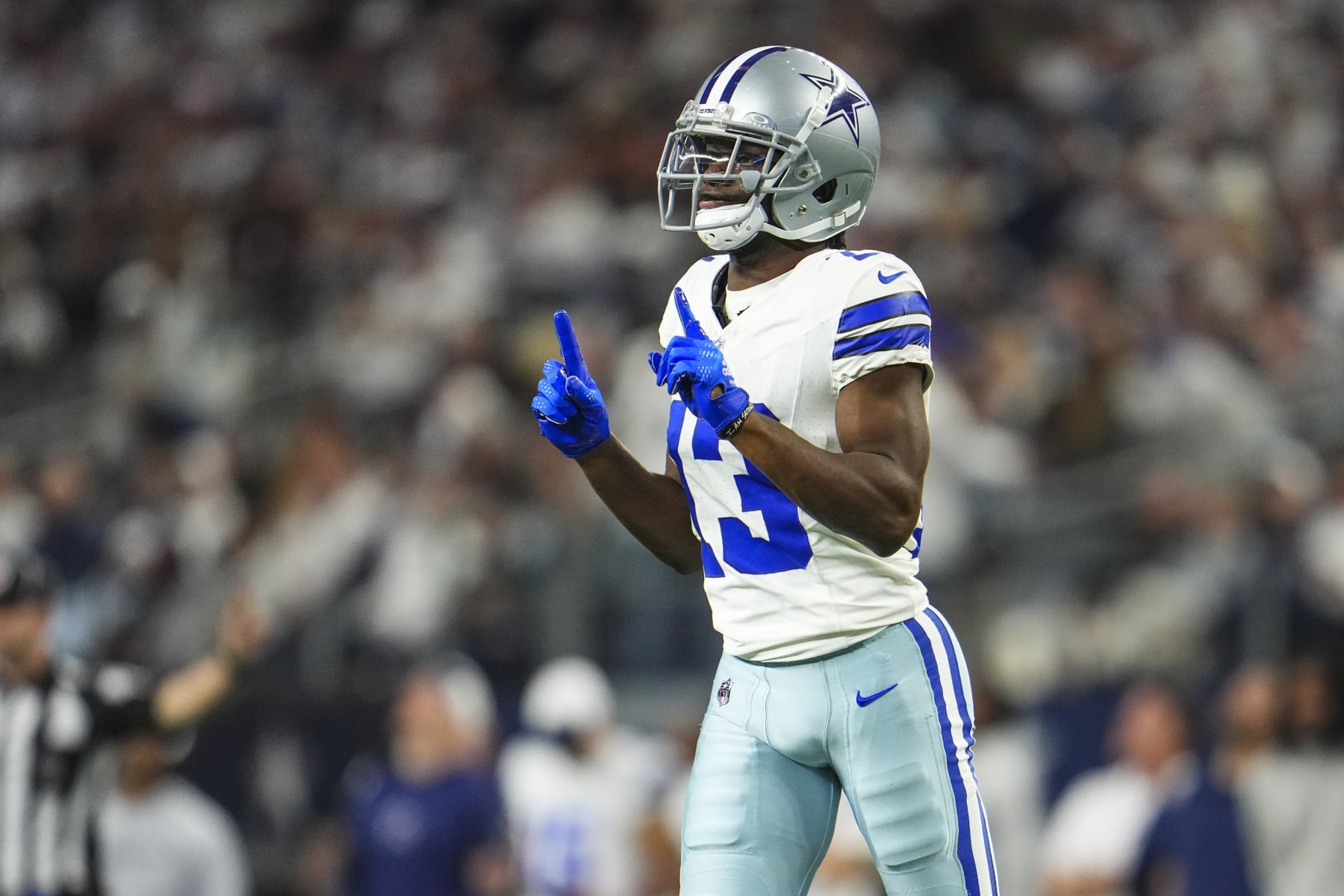 Raiders Place Michael Gallup on Reserve/Retired List; WR Spent 6 Years ...