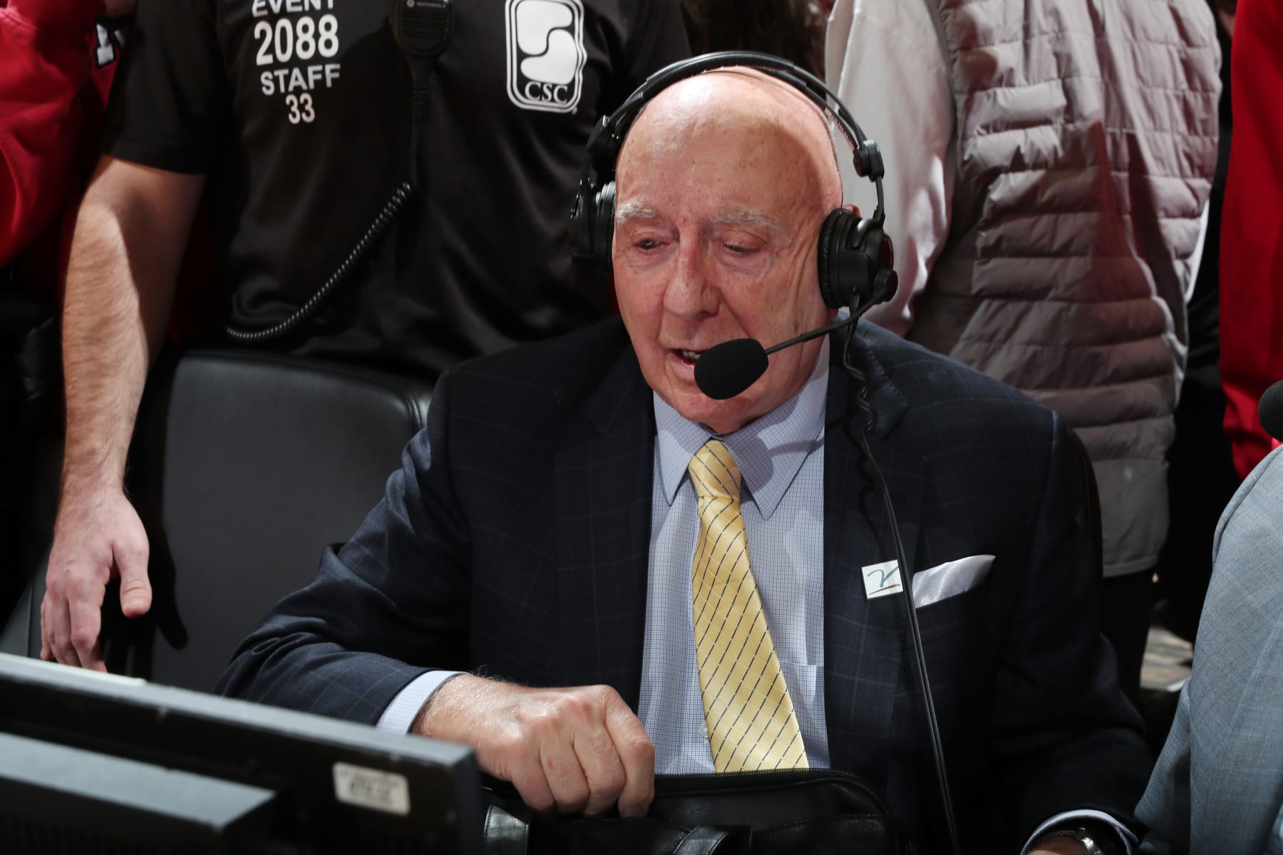Dick Vitale Needs 2 More Throat Surgeries; Hopes to Be Ready for 2023 ...