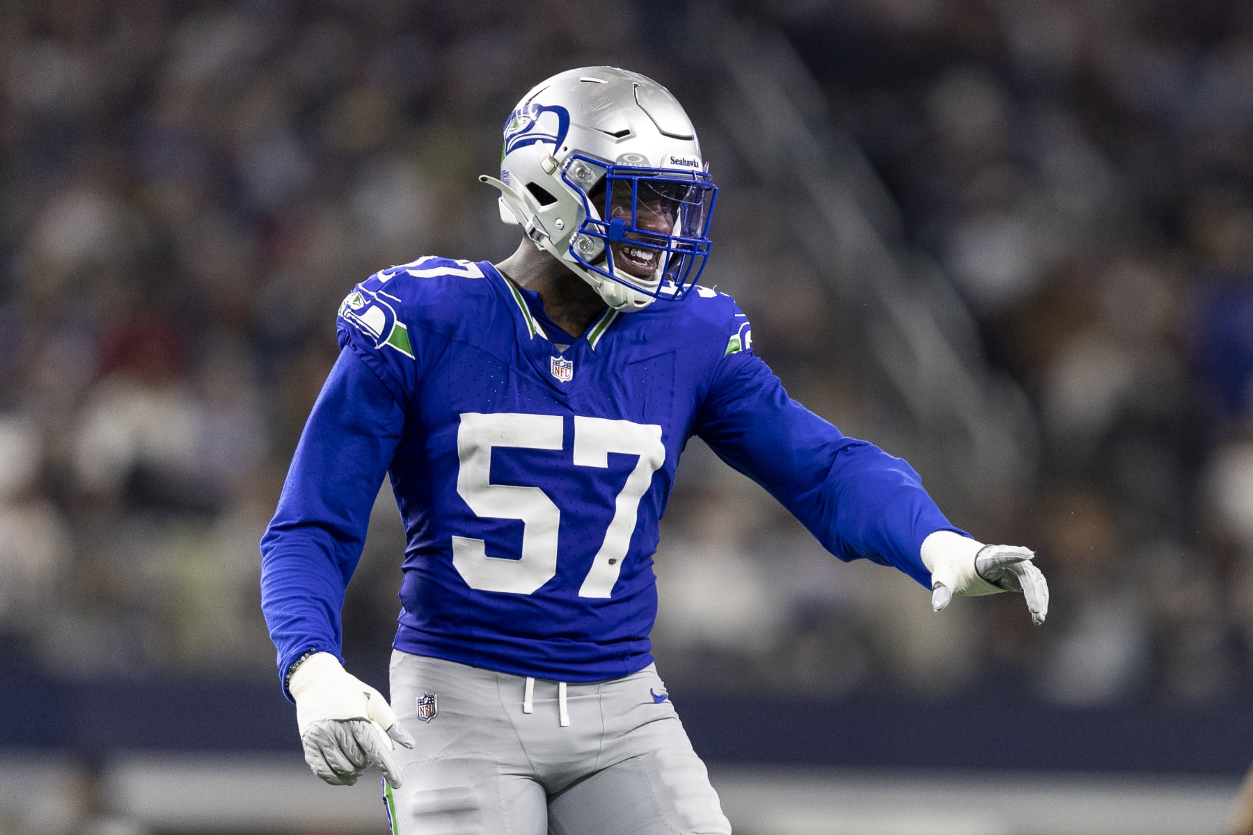 NFL Rumors: Frank Clark Released by Seahawks; Signed Contract with ...