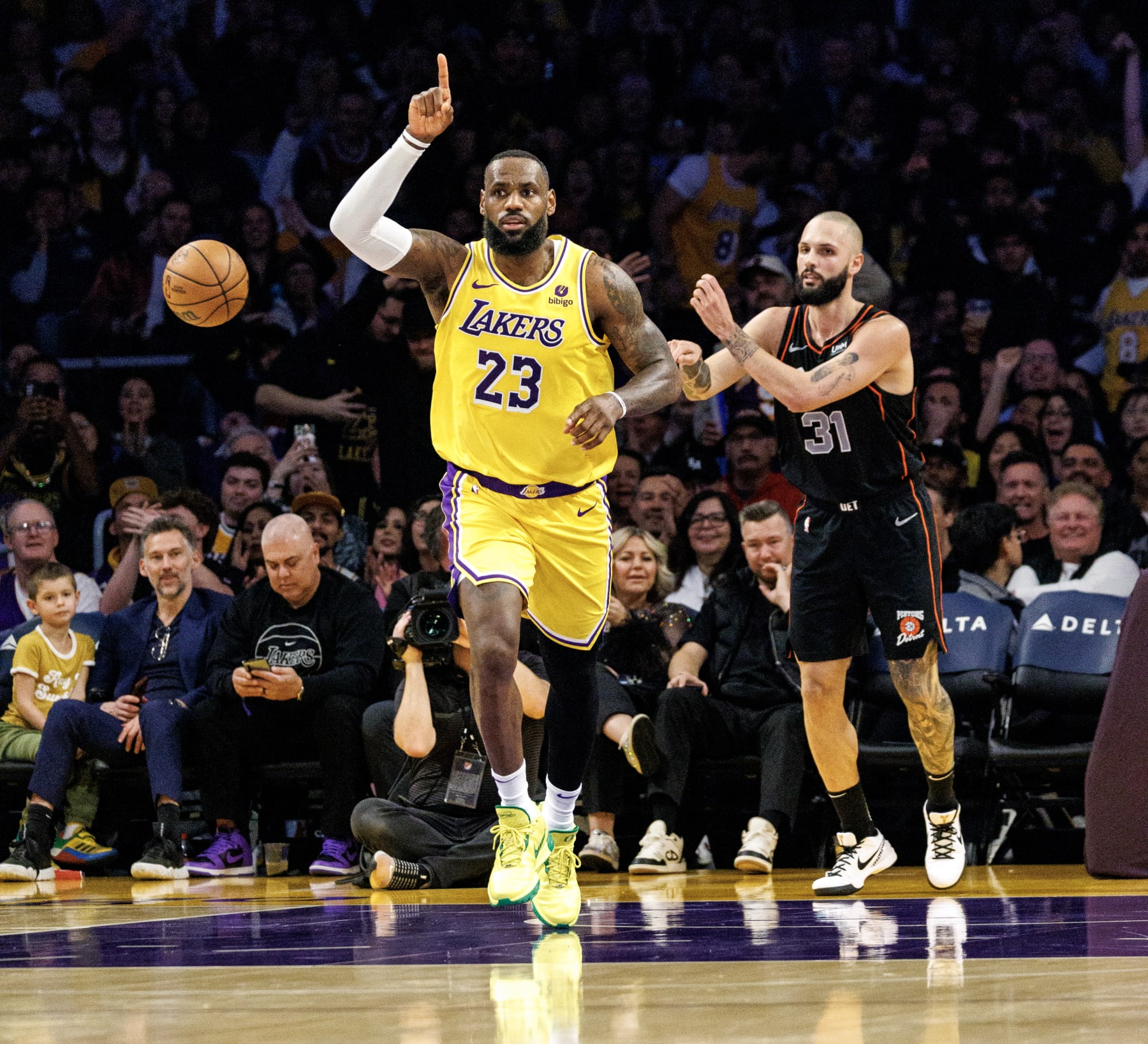 LeBron James Rumors: Rival NBA Execs 'Increasingly Convinced' Lakers ... LeBron James Rumors: Rival NBA Execs 'Increasingly Convinced' Lakers ...