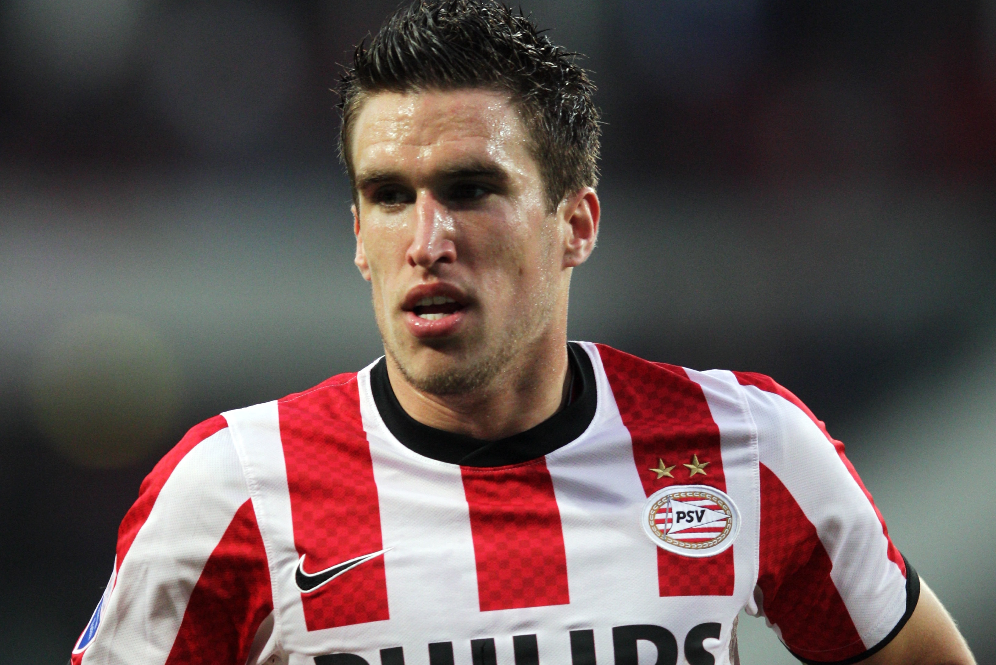 Why Kevin Strootman Is the Answer to Manchester United's Midfield Woes ...