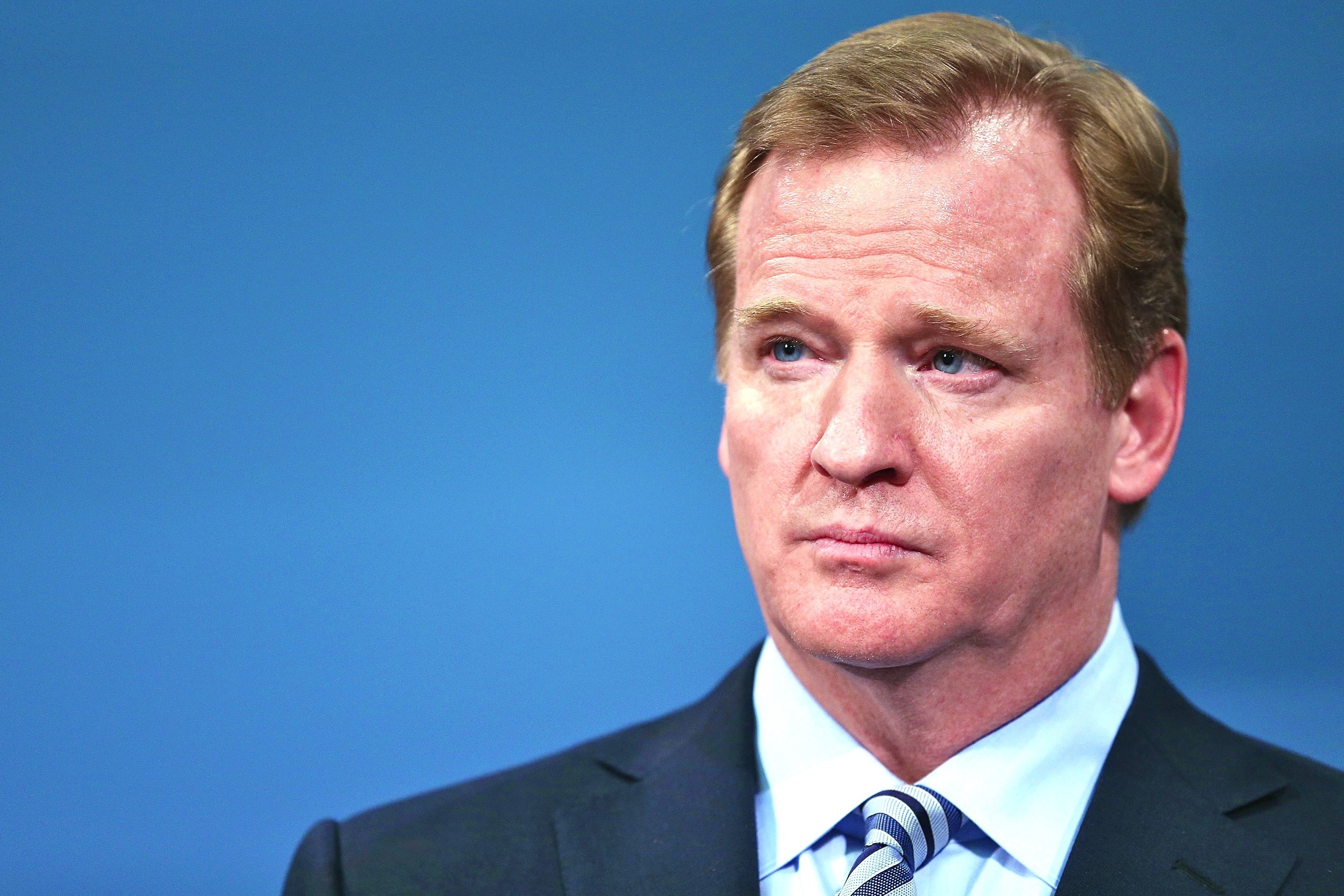 NFL Settles Concussion Lawsuit with Players for $765 Million | News ...