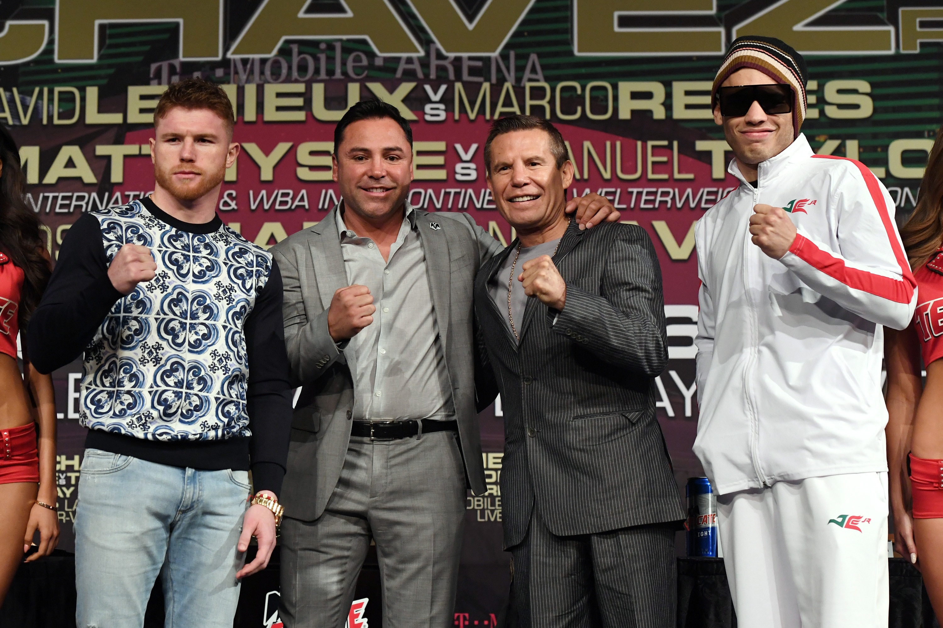 Oscar De La Hoya Invites Donald Trump to Canelo Alvarez Fight as ...