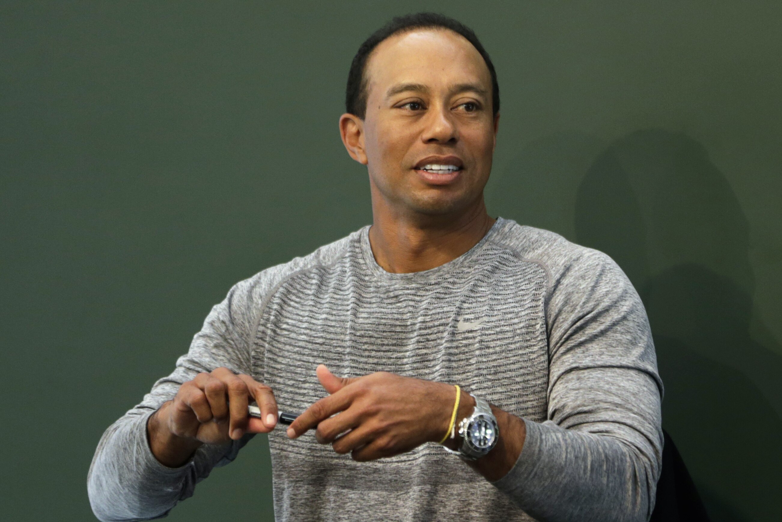 Tiger Woods DUI Arrest Dashcam Video Released by Jupiter Police | News ...