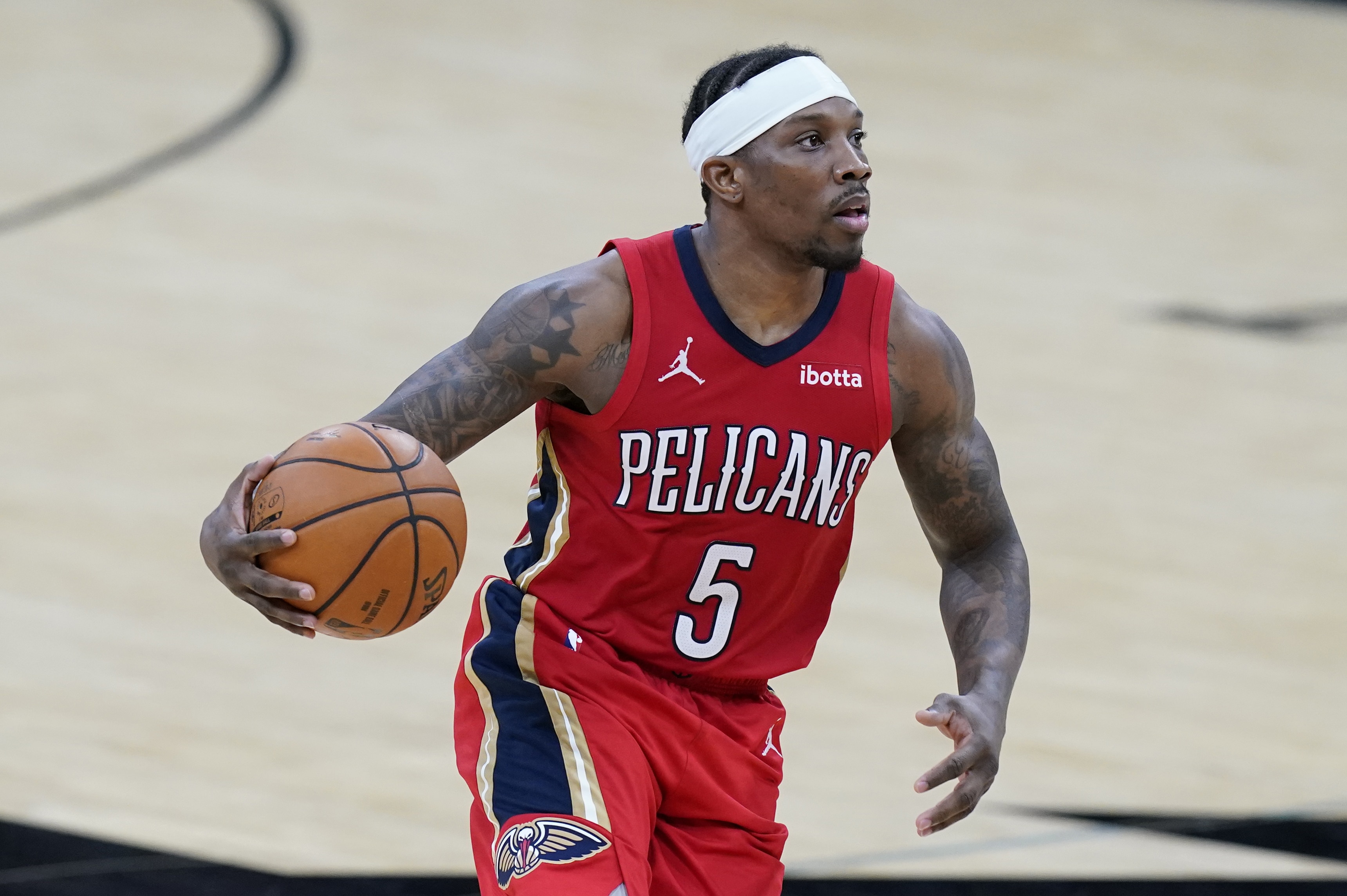 CJ McCollum談Eric Bledsoe：他就是小型版的LeBron James | 相信過程 | 籃球地帶 - FanPiece